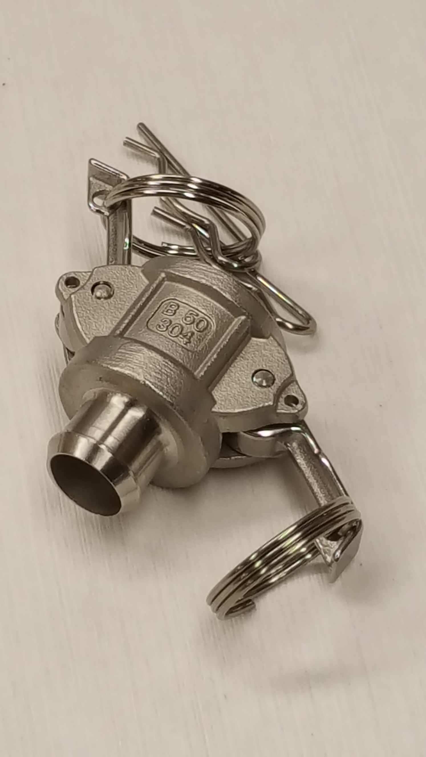 1/2" Female Cam Lock x 1/2" Large Hose Barb (Actual 5/8)